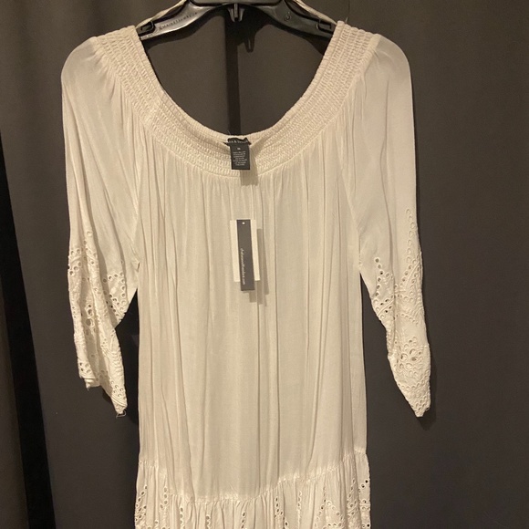 Chelsea & Theodore | Tops | White Tunic Top | Poshmark